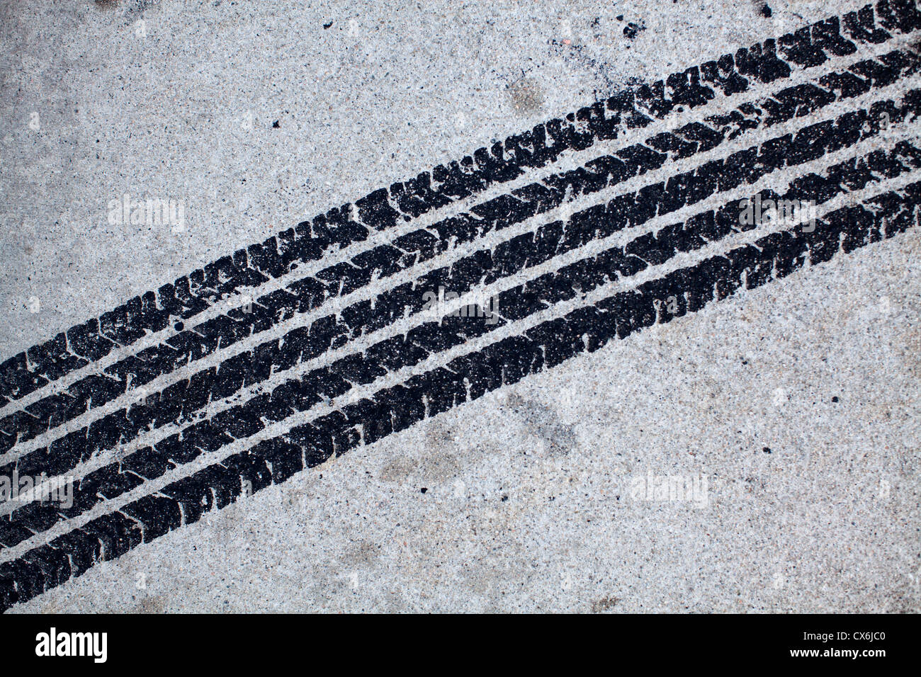 Tire marking auto hi-res stock photography and images - Alamy
