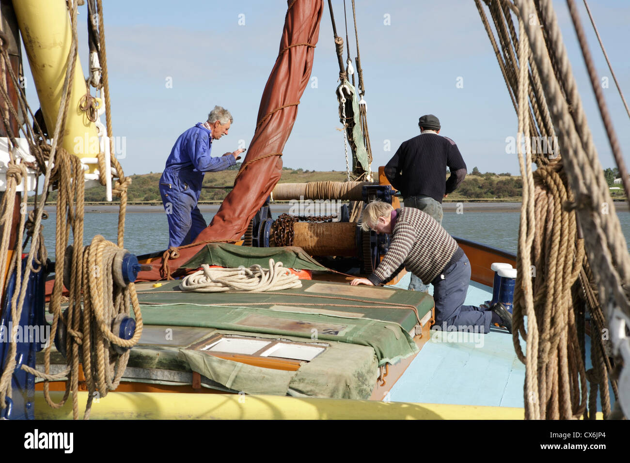 Raising the anchor on the thames sailing barge Mirosa Stock Photo - Alamy