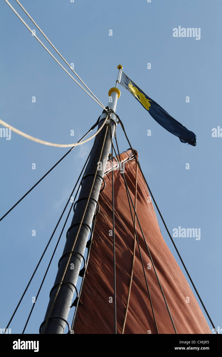 Barge flag hi-res stock photography and images - Alamy