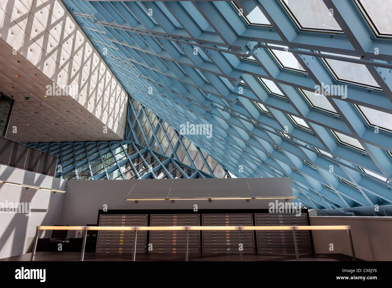 Seattle Central Library Stock Photos & Seattle Central Library Stock ...
