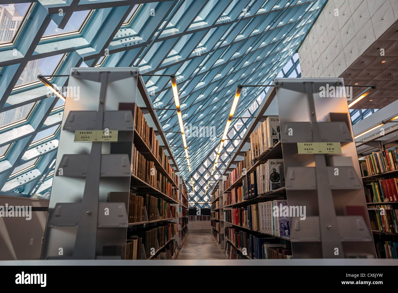 Seattle Central Library Stock Photo - Alamy