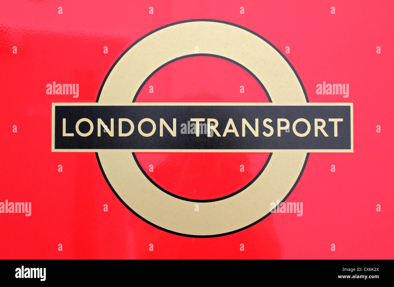 London Transport Bus Logo High Resolution Stock Photography and Images ...