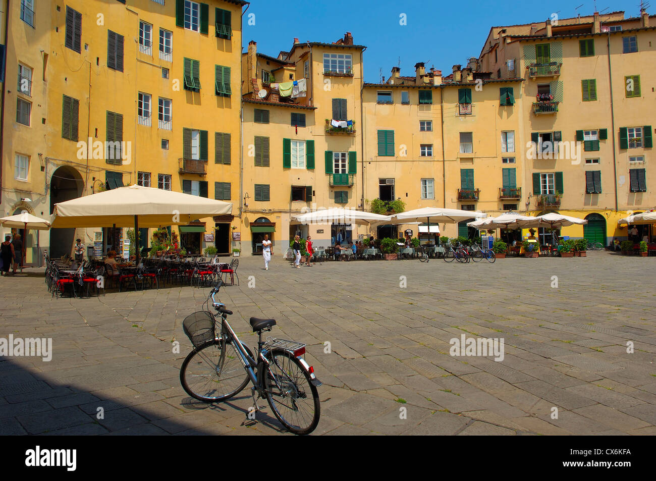 Lucca, Anfiteatro square, Piazza Anfiteatro, Tuscany, Italy, Europe ...