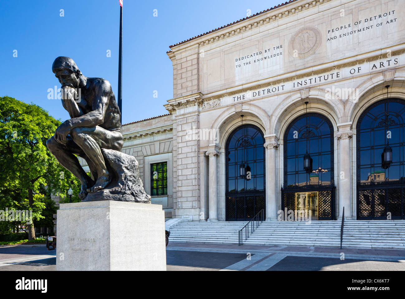 Rodin's sculpture "The Thinker" in front of the Detroit Institute of ...