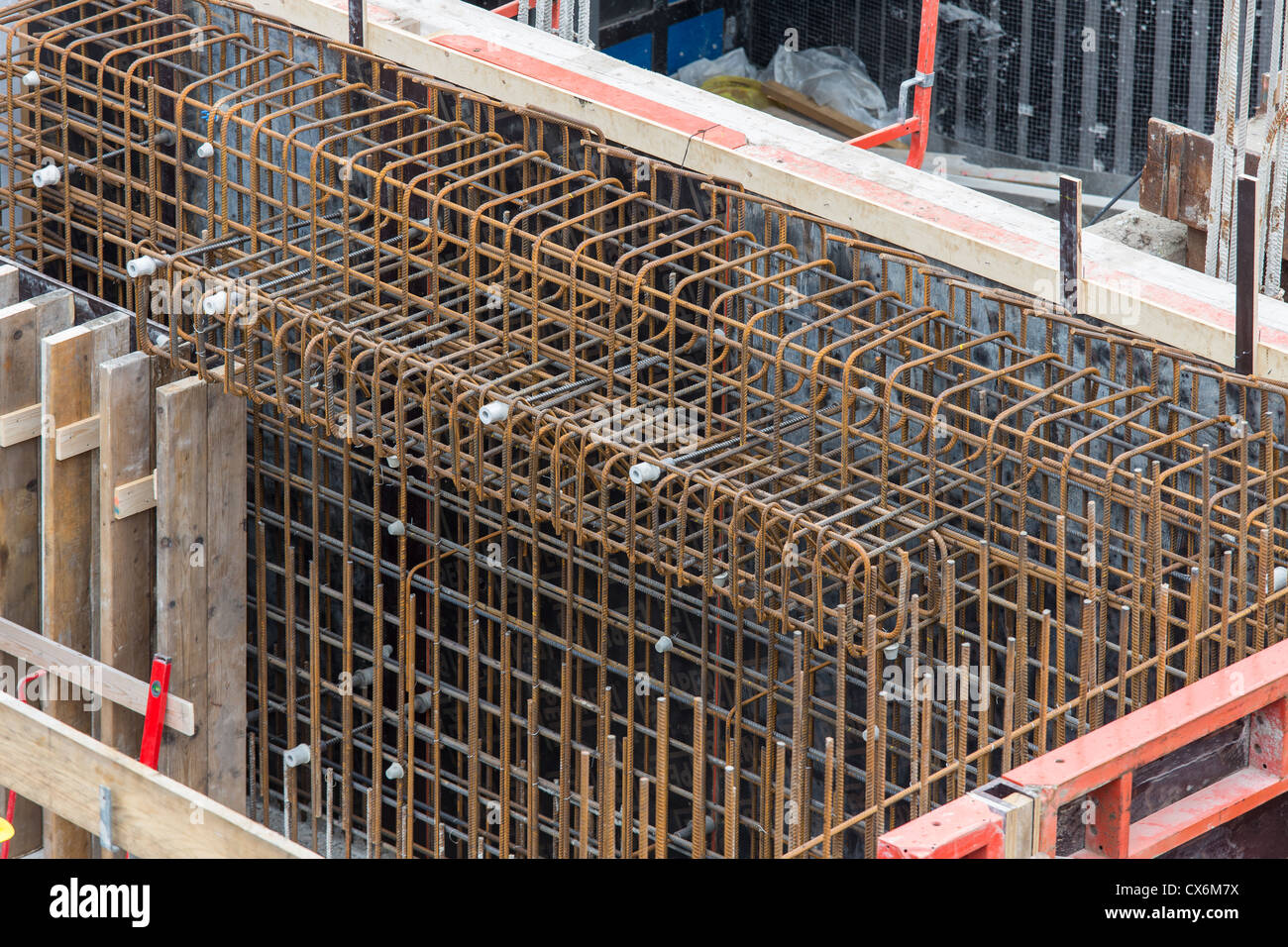Steel wire mesh concrete floor hi-res stock photography and images - Alamy