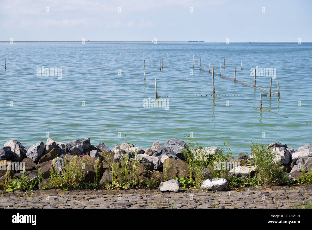 Breakwater design hi-res stock photography and images - Alamy