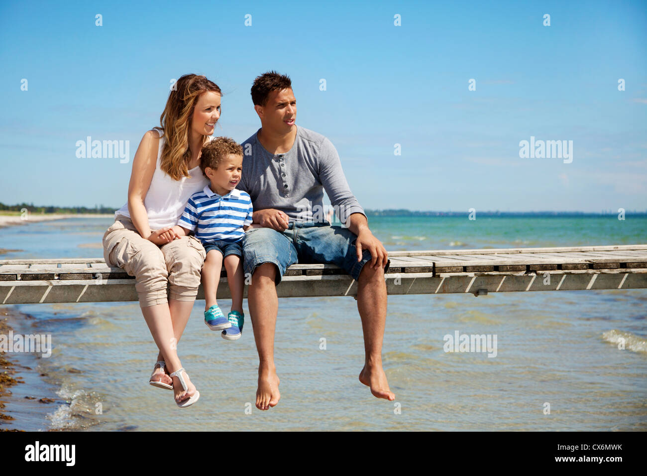 Family holiday beach hi-res stock photography and images - Alamy