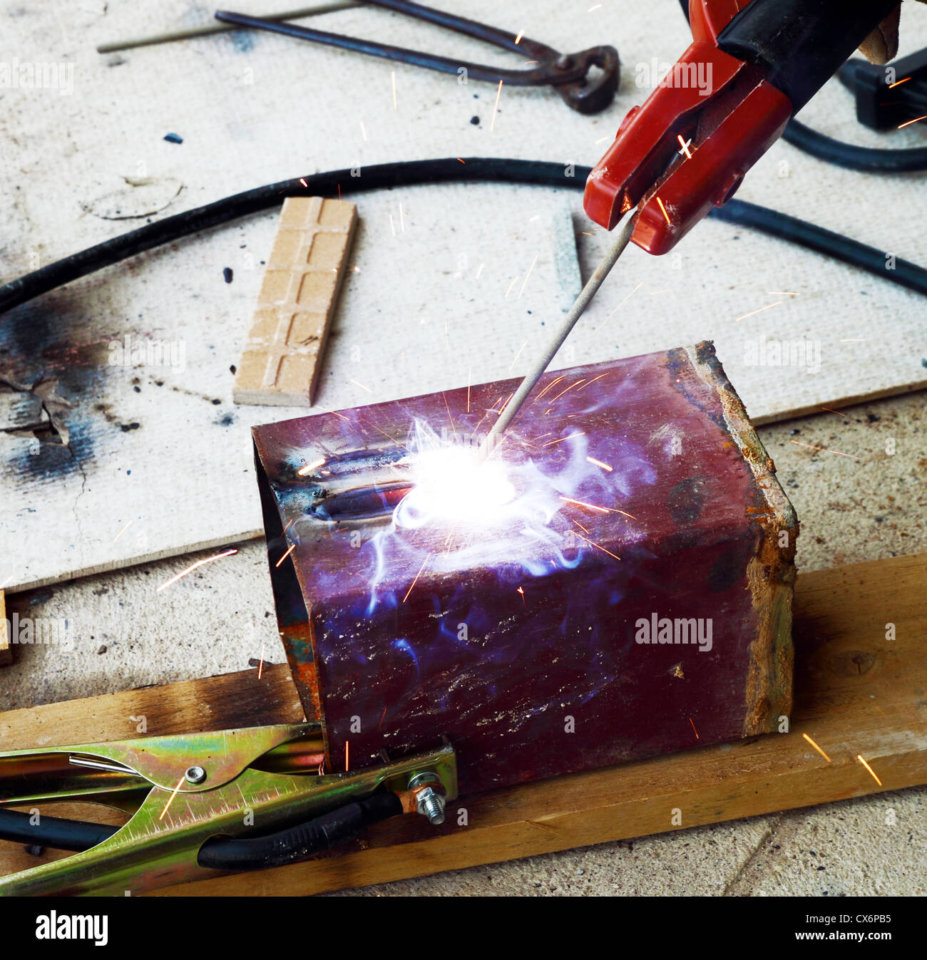 Welding arch hi-res stock photography and images - Alamy