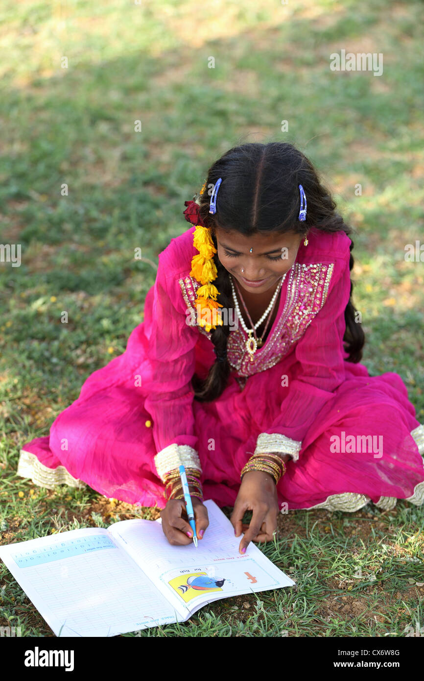 India school girls secondary High Resolution Stock Photography and ...