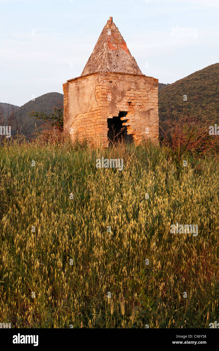 Tuscan brick hi-res stock photography and images - Alamy