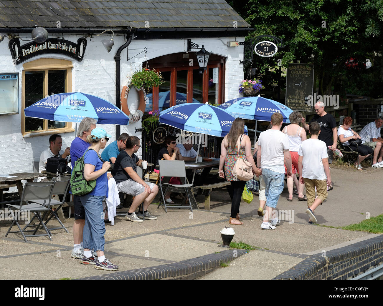 bridge 61 canal side pub on the grand union canal foxton locks ...