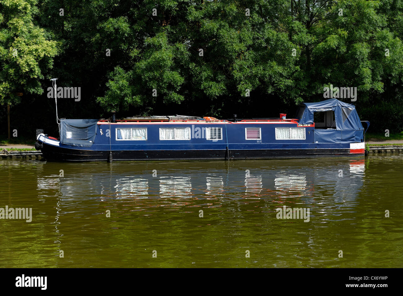 narrow boat foxton locks leicestershire england uk Stock Photo - Alamy
