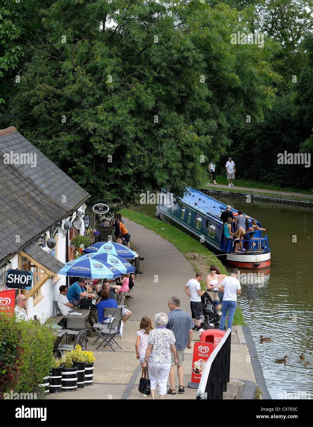 Grand union canal foxton hi-res stock photography and images - Alamy