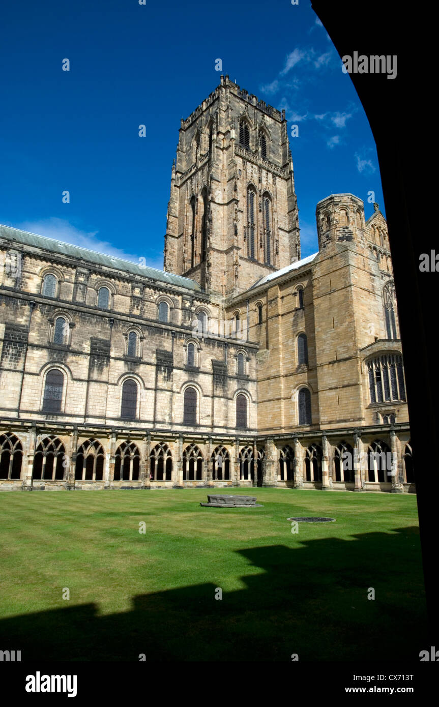 Durham cathedral cloisters hi-res stock photography and images - Alamy