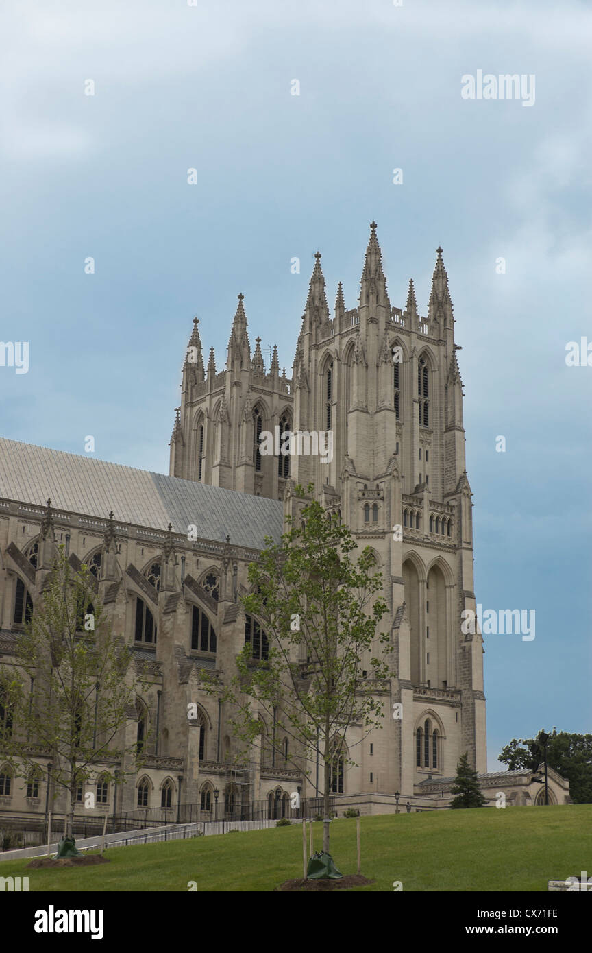 side view of Washington National Cathedral, the sixth largest Gothic ...