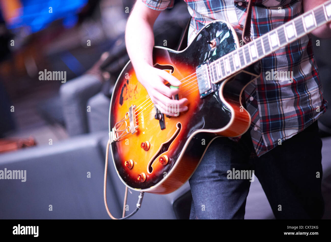 The twang band hi-res stock photography and images - Alamy