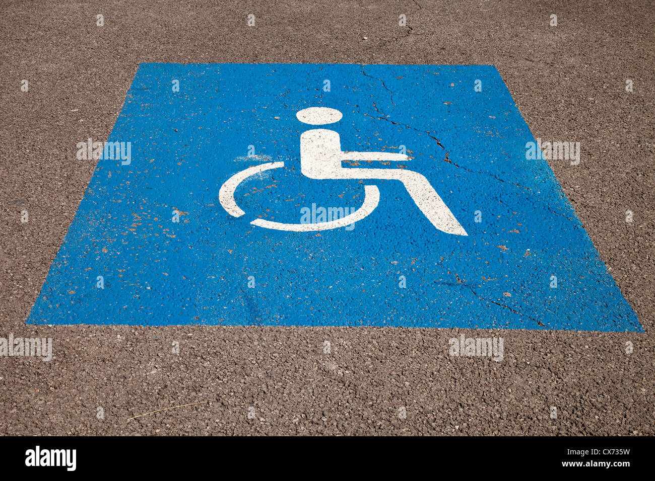 Parking sign reserved for disabled people Stock Photo - Alamy
