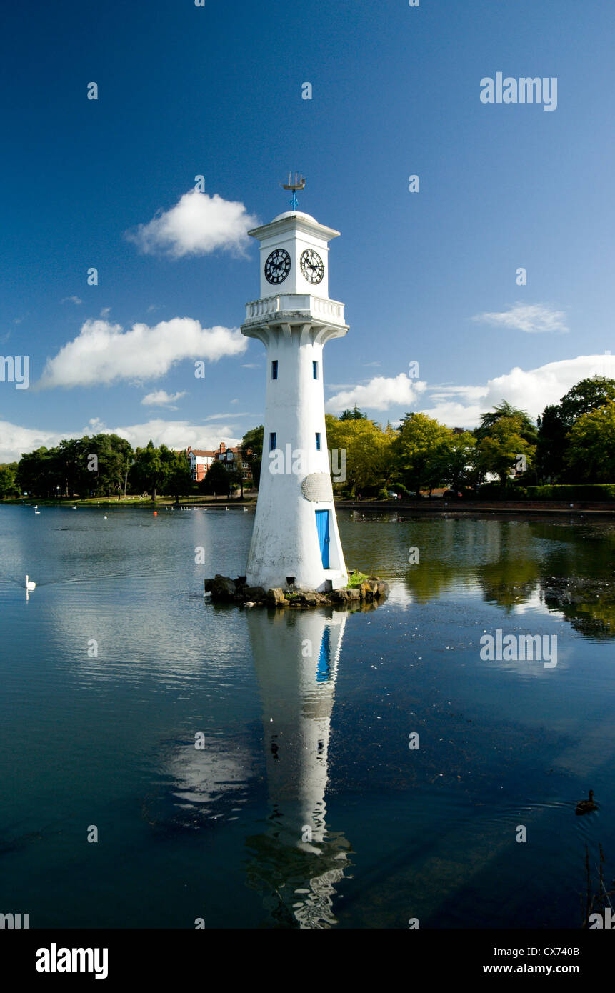 scott memorial roath park lake cardiff south wales Stock Photo - Alamy