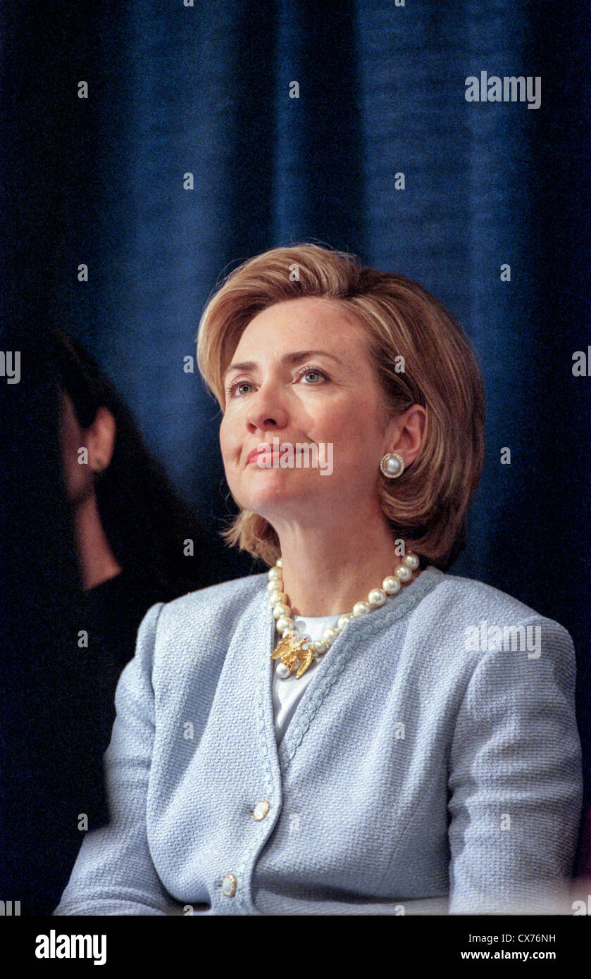 Hillary clinton 1998 hi-res stock photography and images - Alamy