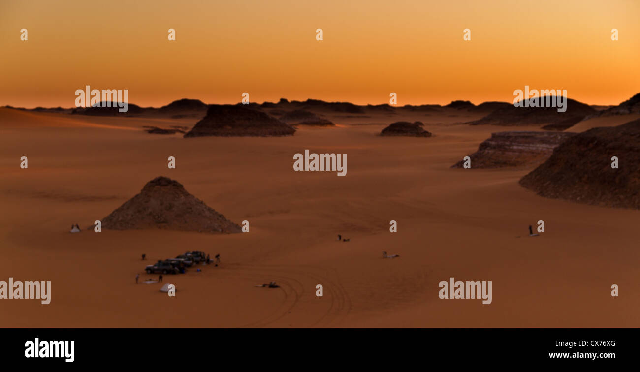 Sunrise ennedi mountains desert Chad Stock Photo - Alamy
