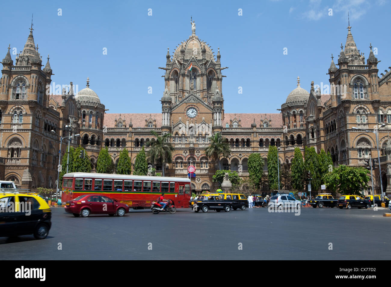 Victoria Terminus train station in Mumbai Stock Photo - Alamy