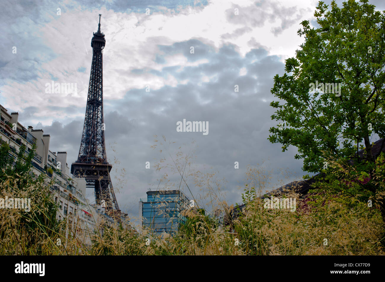 Paris stormy sky hi-res stock photography and images - Alamy