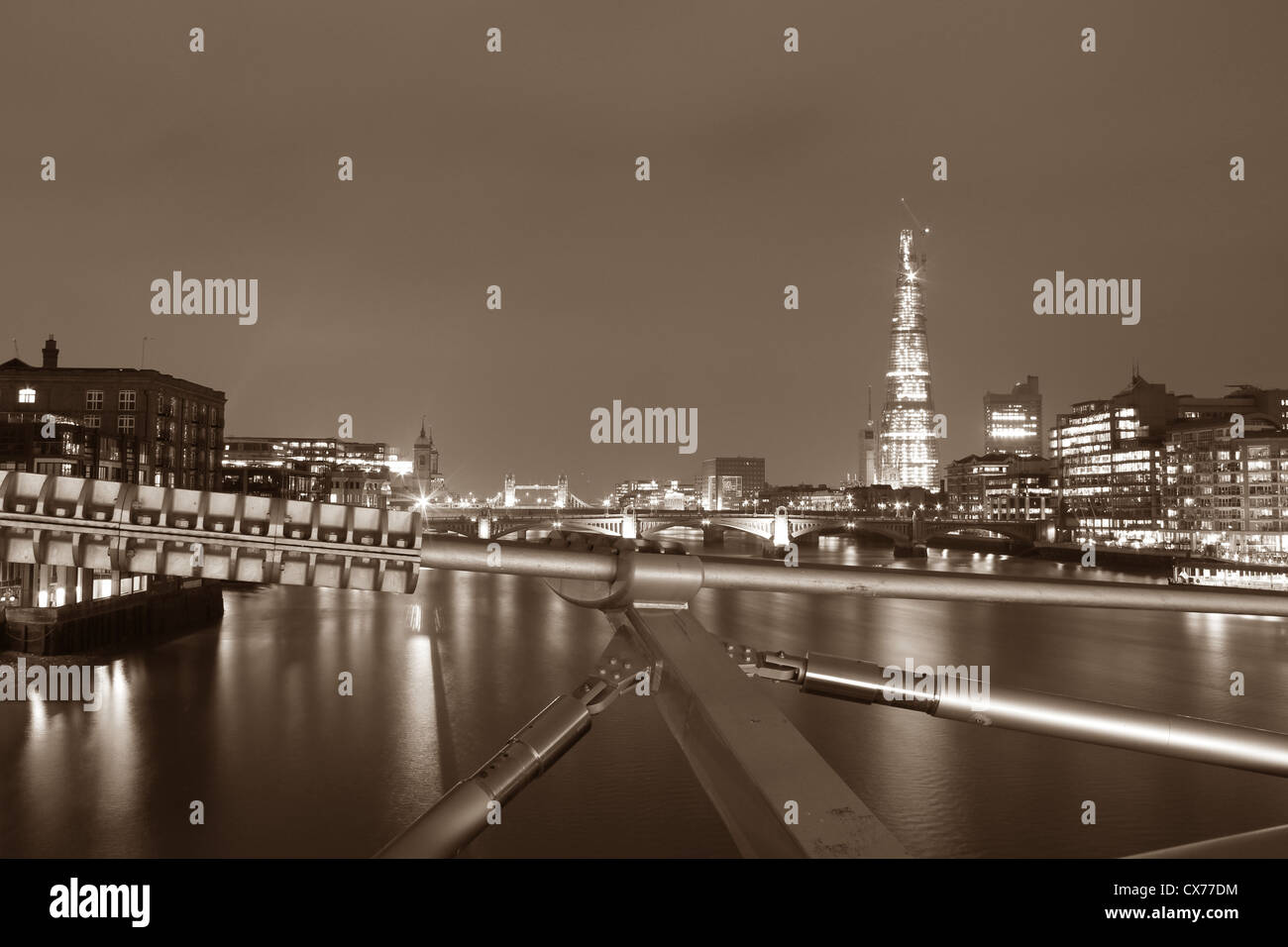 Sepia london hi-res stock photography and images - Alamy