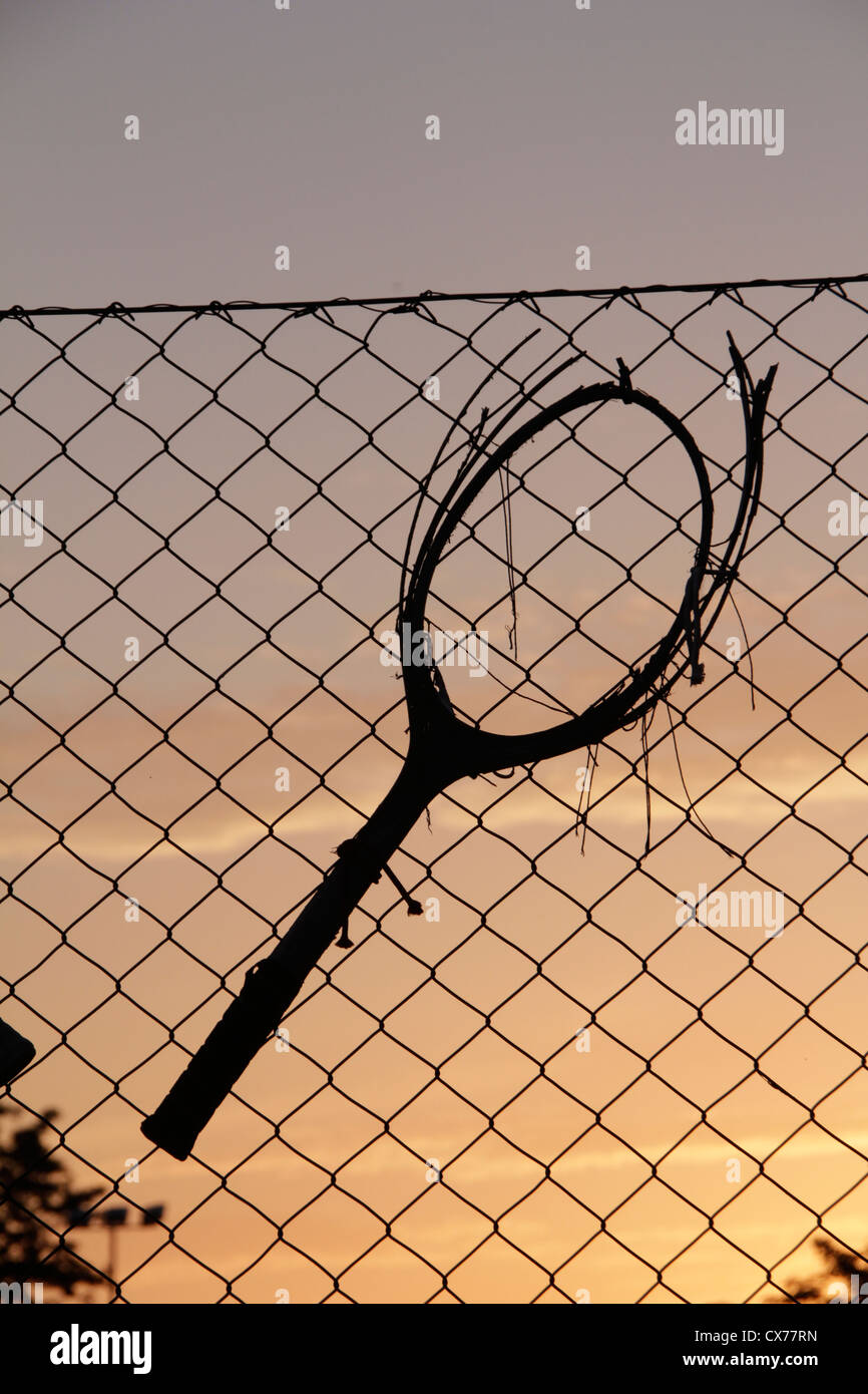 Broken tennis racket hi-res stock photography and images - Alamy