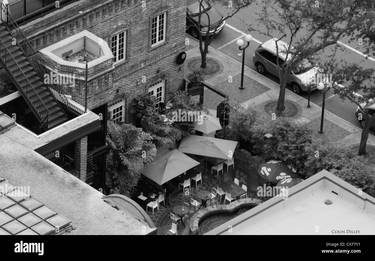 Quaint cafe hi-res stock photography and images - Alamy