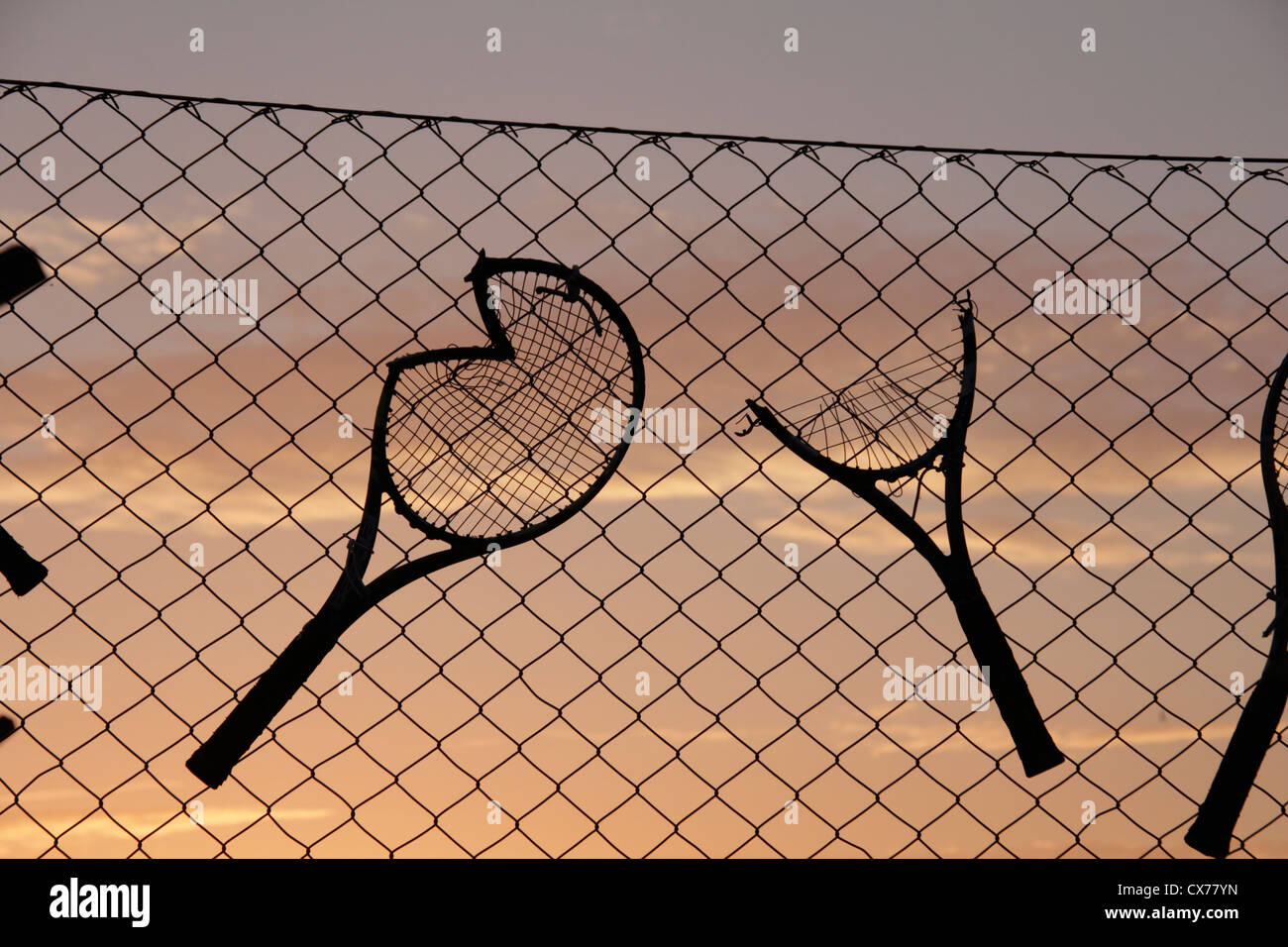 Tennis broken racket hi-res stock photography and images - Alamy