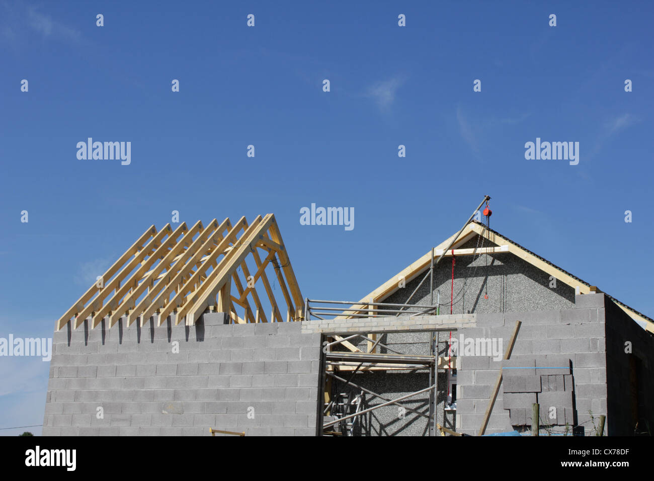 house roof under construction Stock Photo - Alamy
