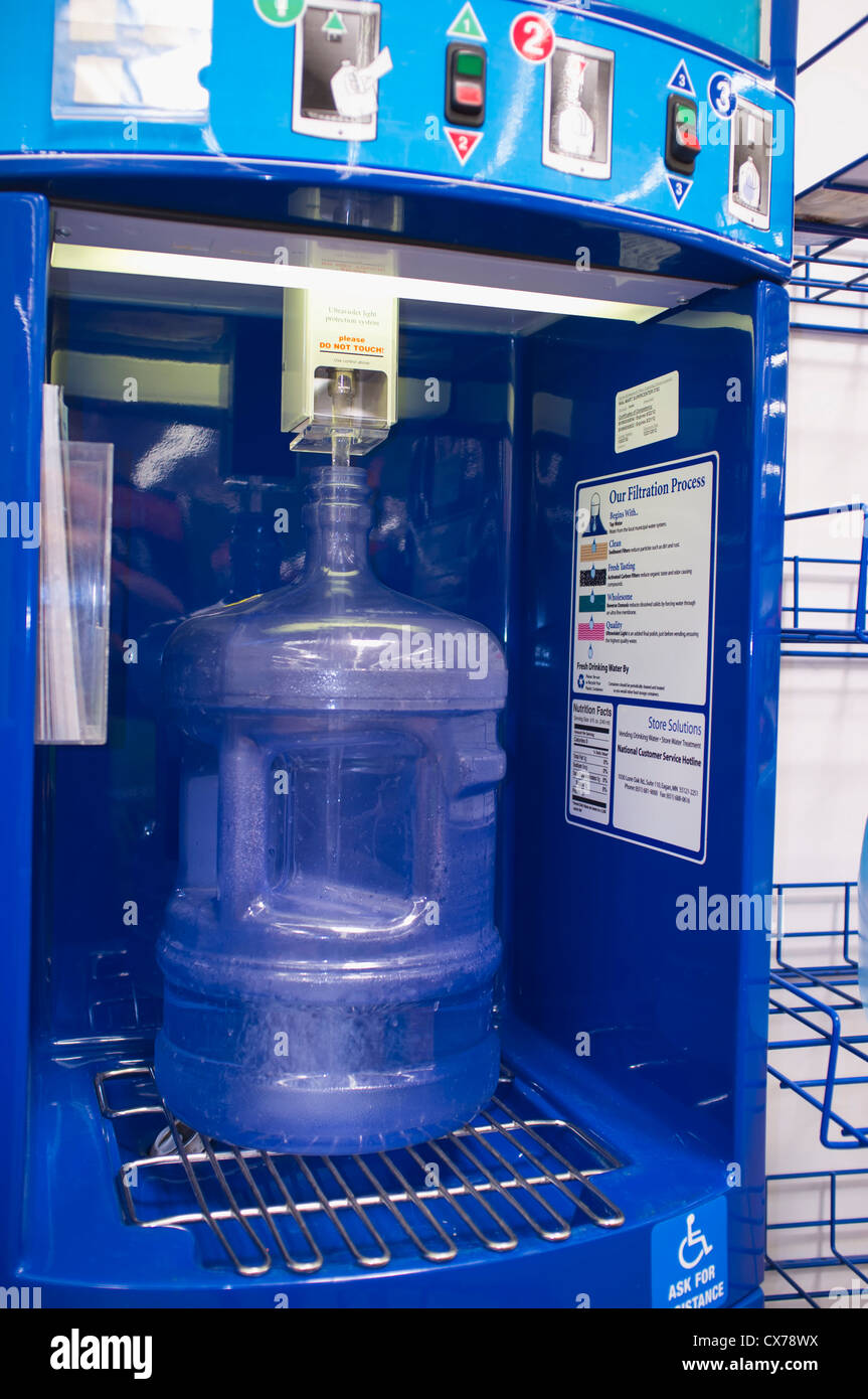 Supermarket Drinking Water Dispenser Stock Photo - Alamy
