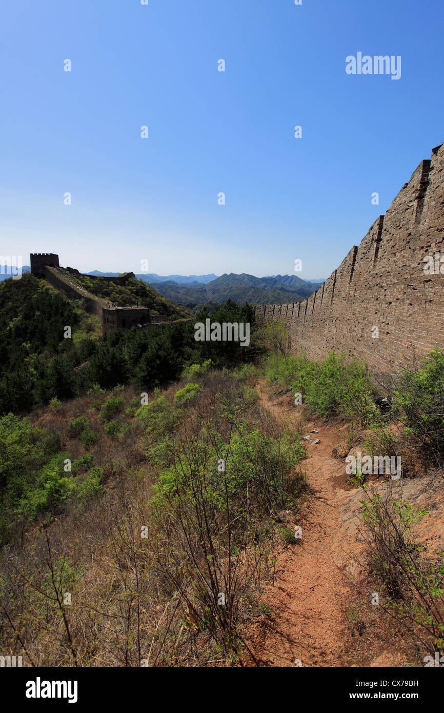 The Great Wall of China blue sky landscapes views Stock Photo - Alamy