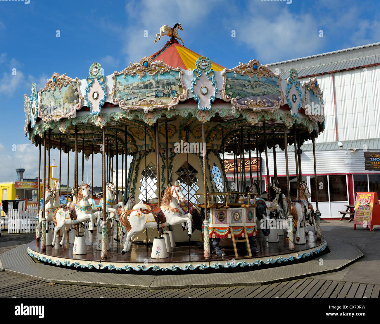 Funfair great yarmouth norfolk uk hi-res stock photography and images ...