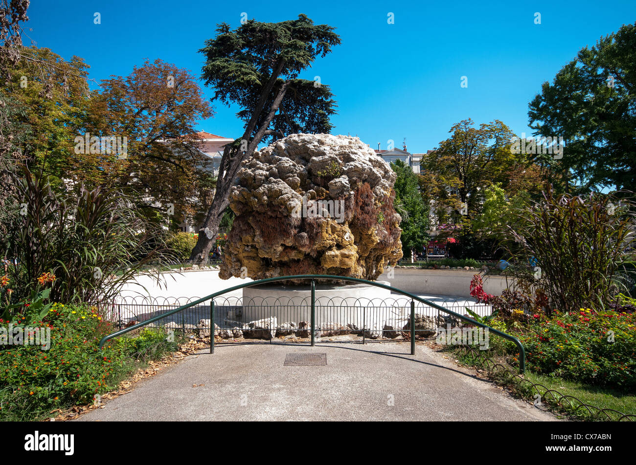 Square planchon hi-res stock photography and images - Alamy