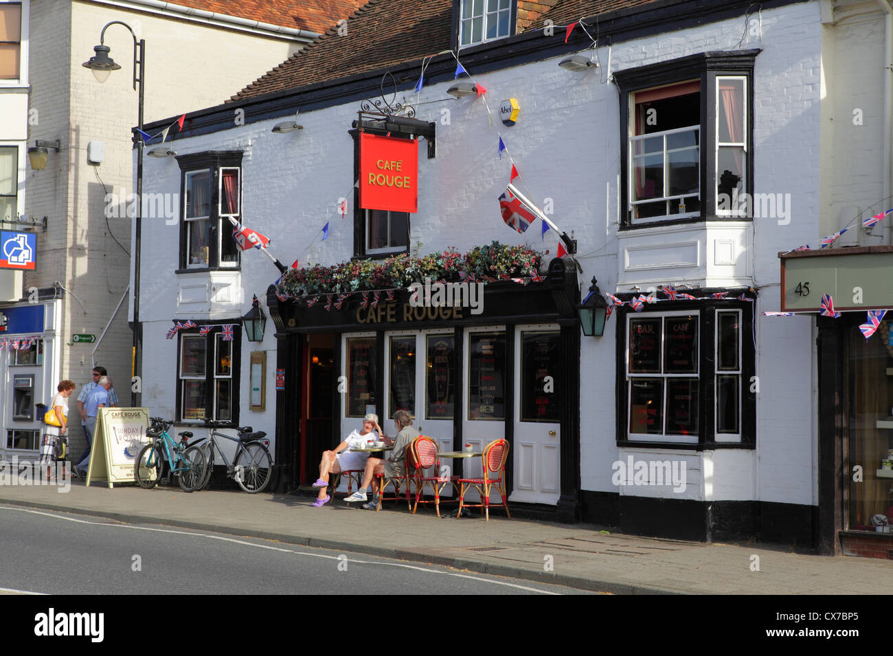 Uk cafe rouge hi-res stock photography and images - Alamy