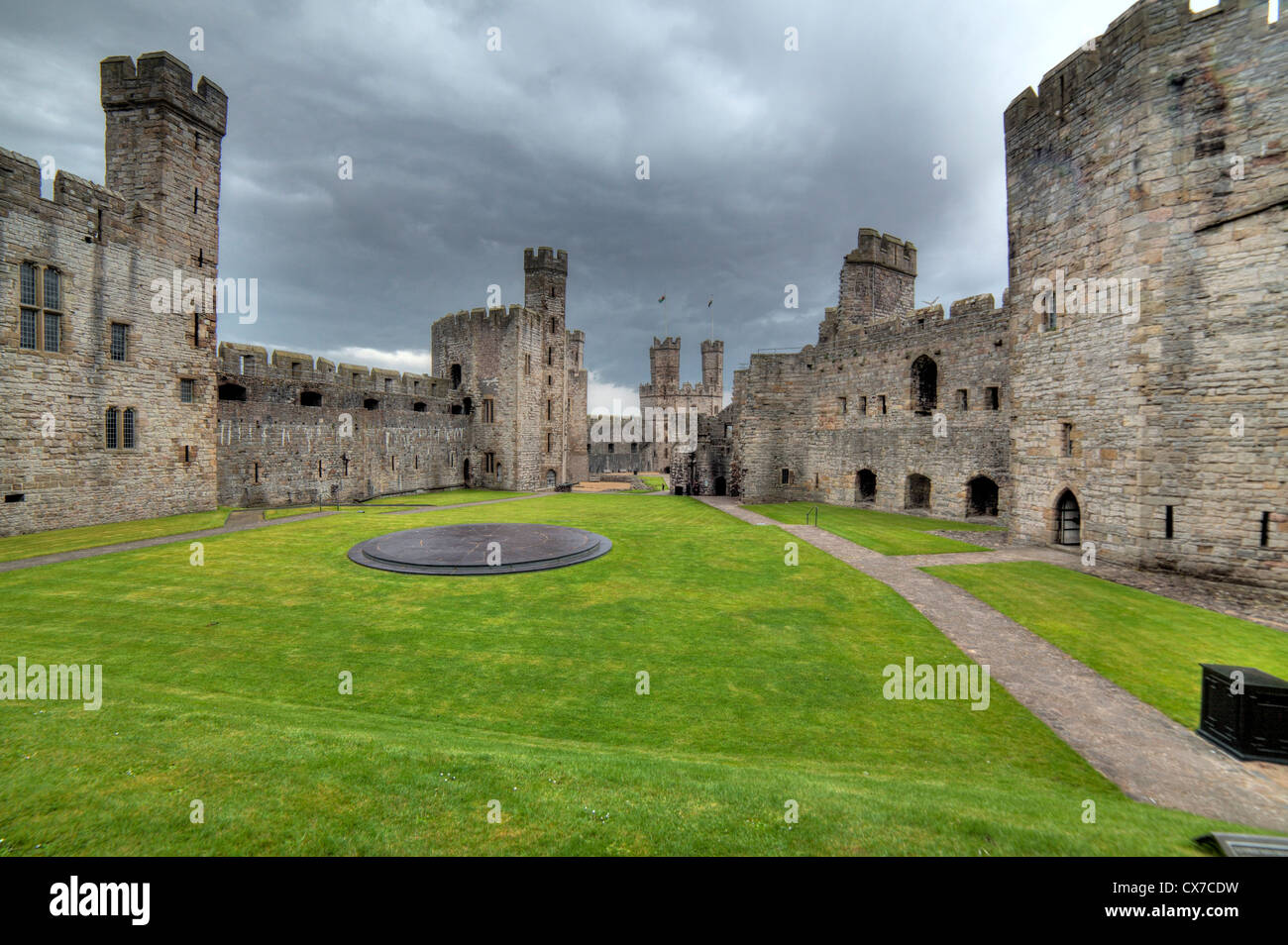 Caernarfon welsh castle wales hi-res stock photography and images - Alamy