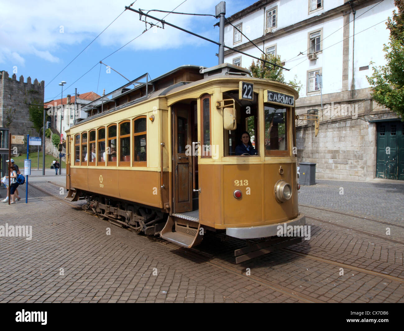 Trams in Porto STCP car 213 Line 22 to CARMO Stock Photo - Alamy