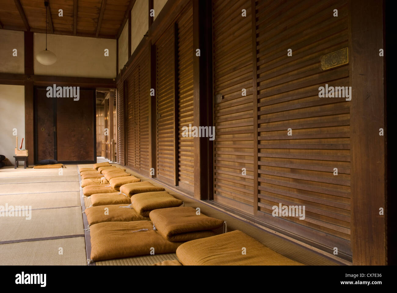 Japanese floor cushions hi-res stock photography and images - Alamy