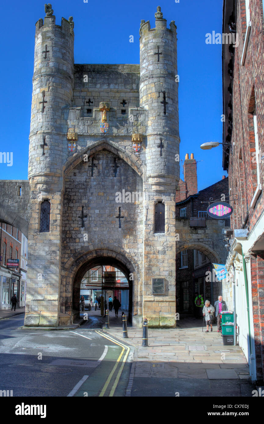 The southern entrance to York, Micklegate Bar, York, North Yorkshire ...