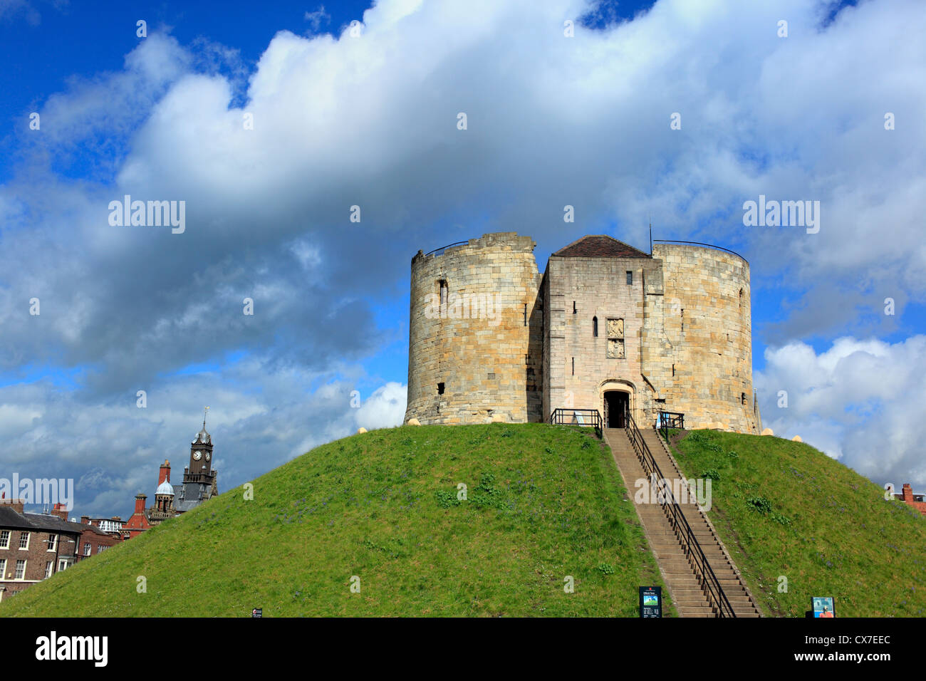 York castle hi-res stock photography and images - Alamy