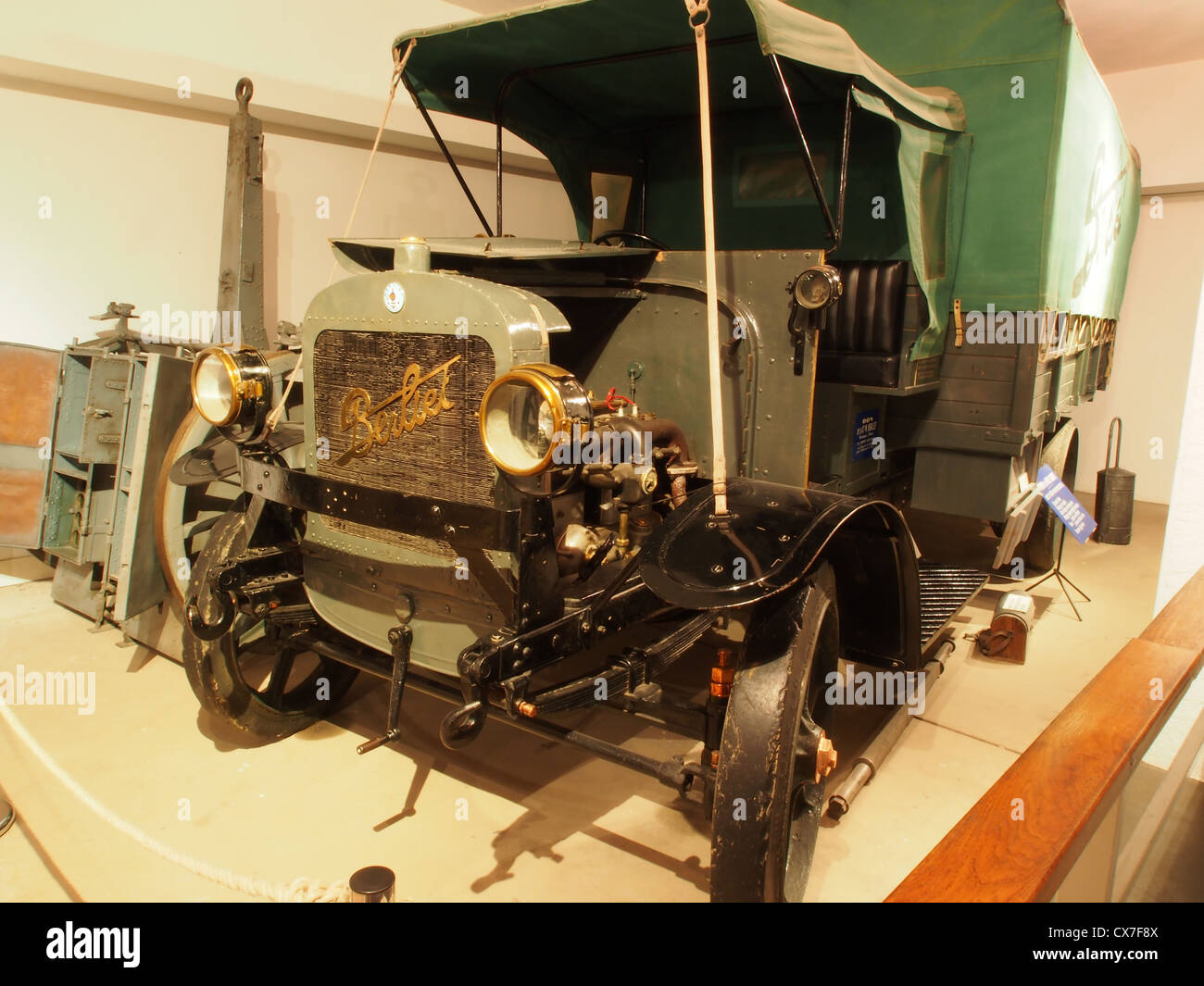 Berliet hi-res stock photography and images - Alamy