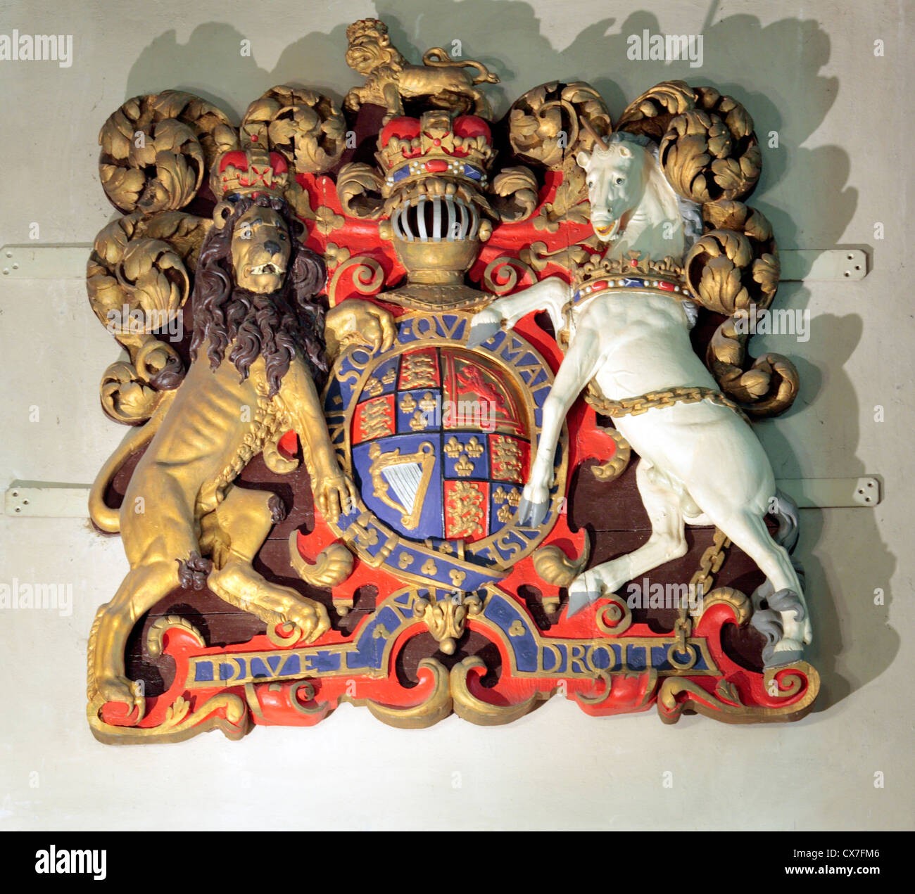 Coat of arms uk hi-res stock photography and images - Alamy