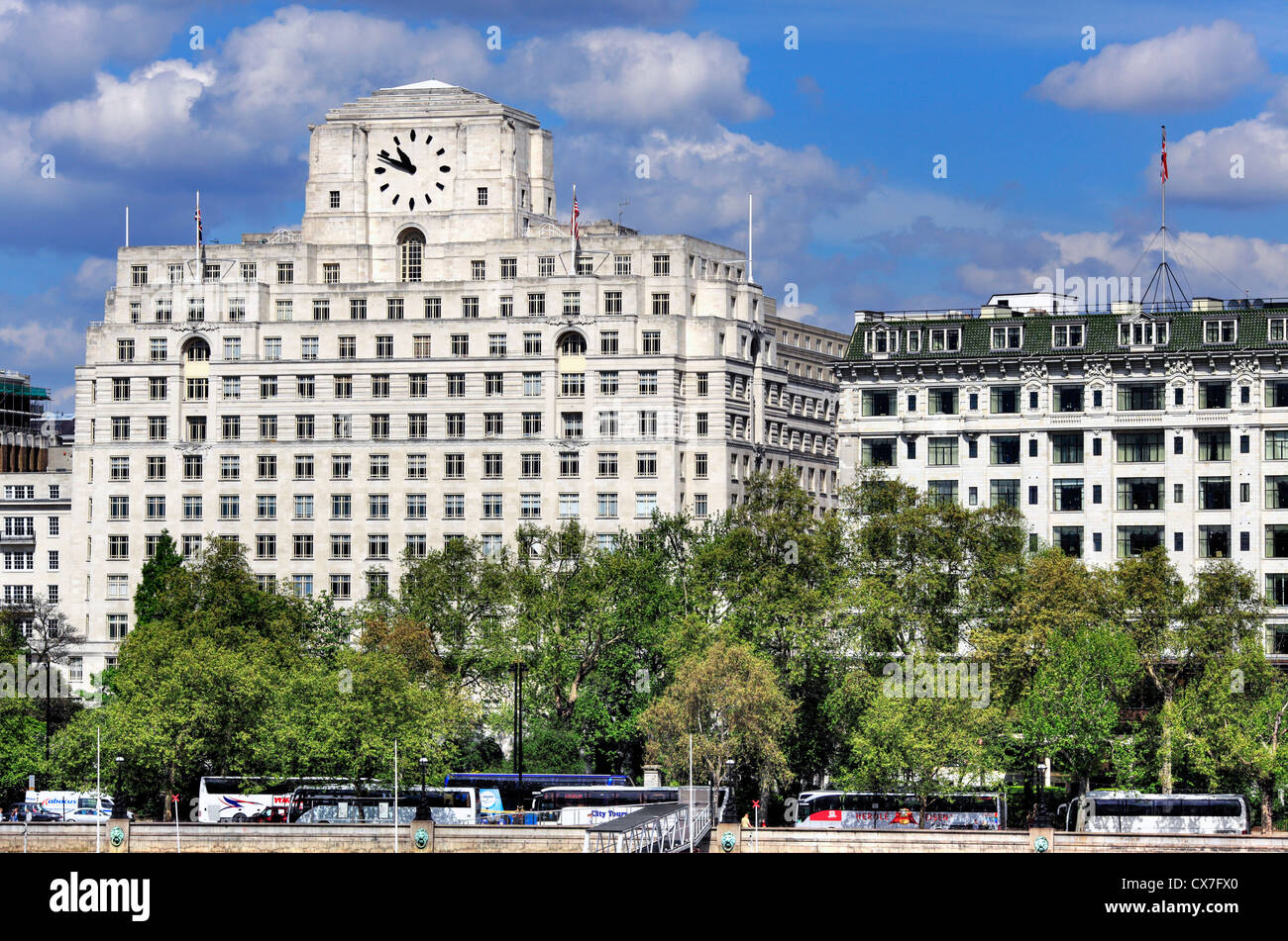 Shell of the building hi-res stock photography and images - Alamy