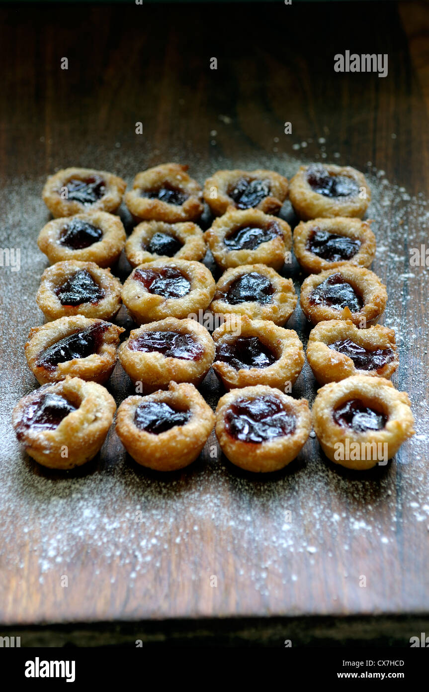 Jam tarts hi-res stock photography and images - Alamy