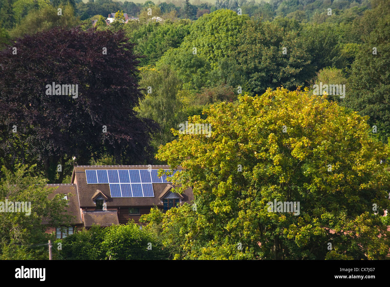 Solar panels house hi-res stock photography and images - Alamy