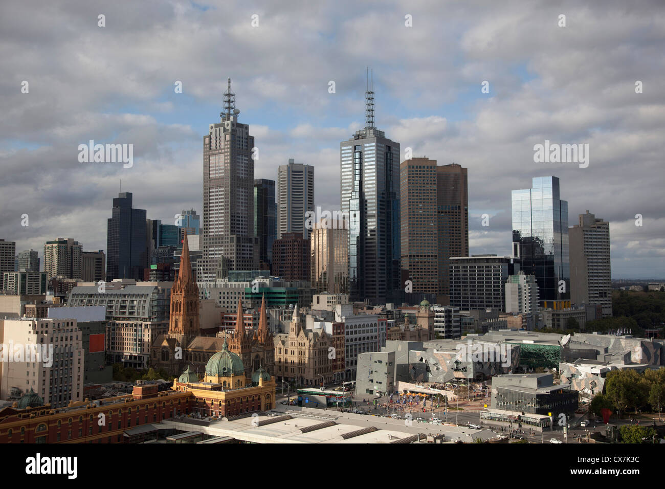 Skyline of Melbourne financial district Stock Photo - Alamy