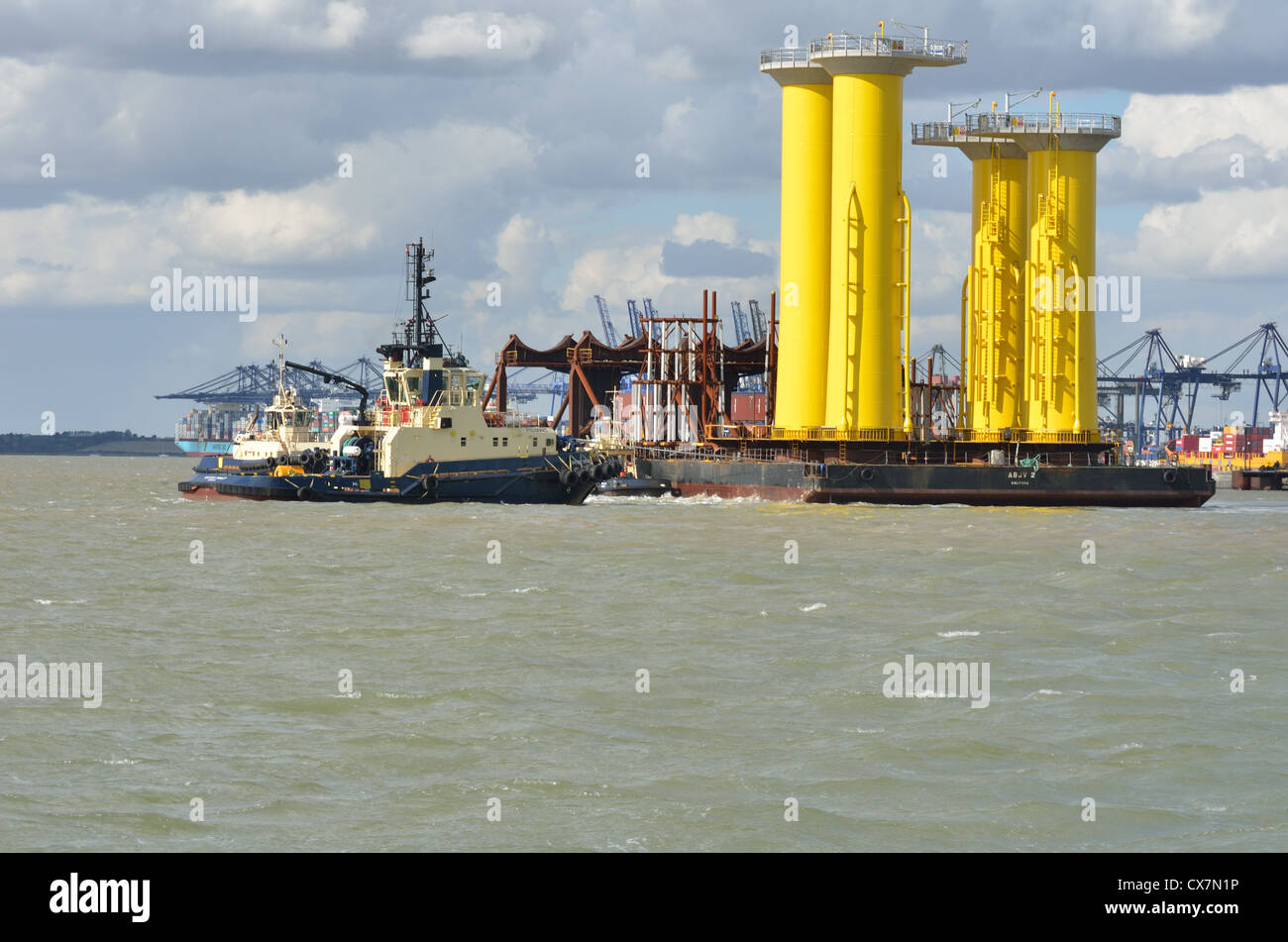 Jack up boat hi-res stock photography and images - Alamy