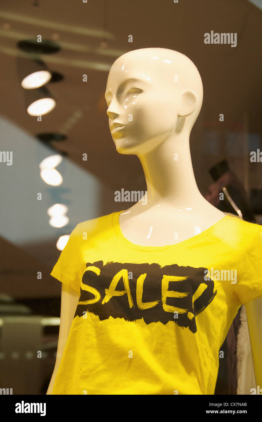 Mannequin advertising a sale Stock Photo - Alamy