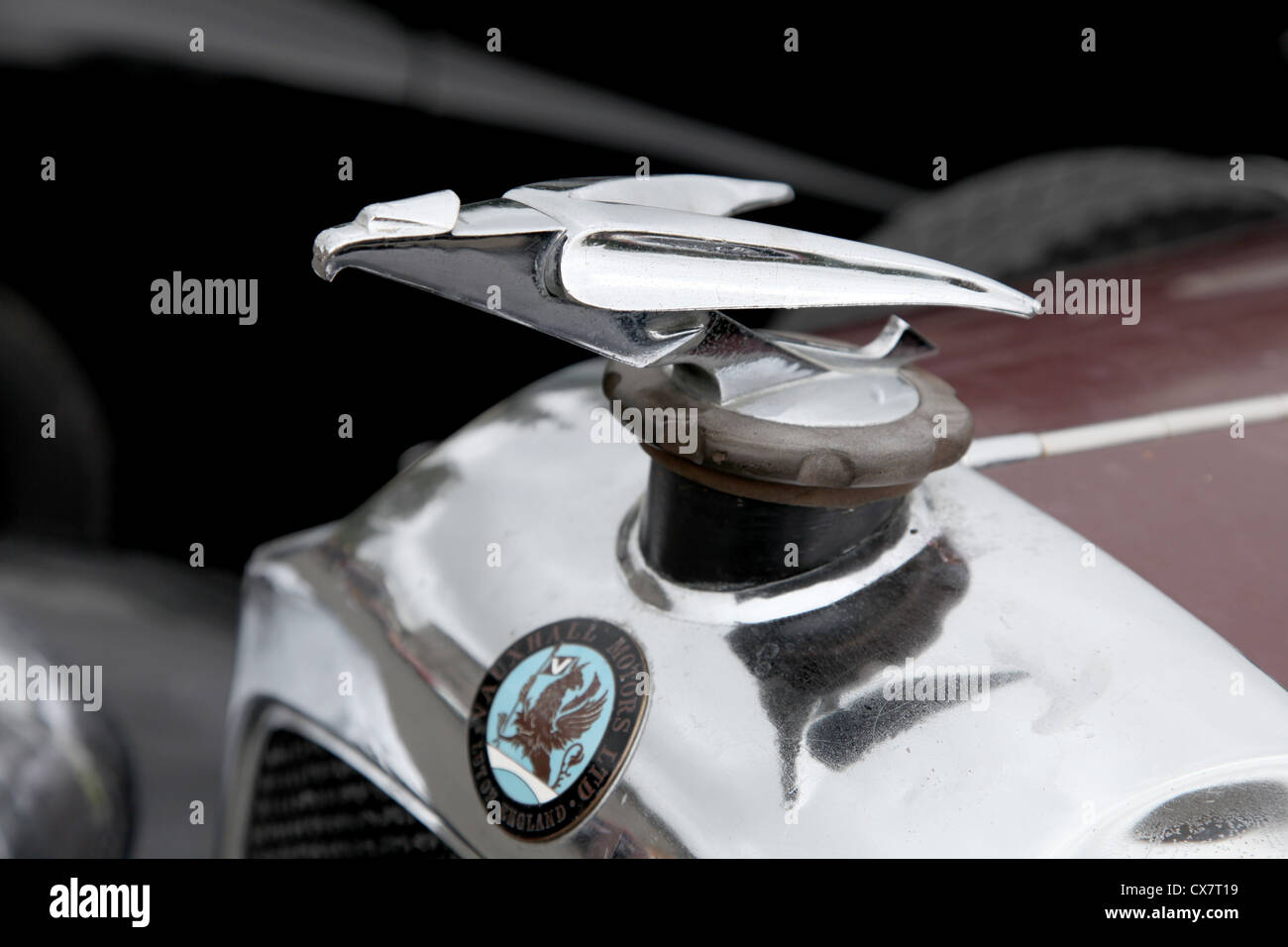 Vauxhall Sign Logo Stock Photos & Vauxhall Sign Logo Stock Images - Alamy